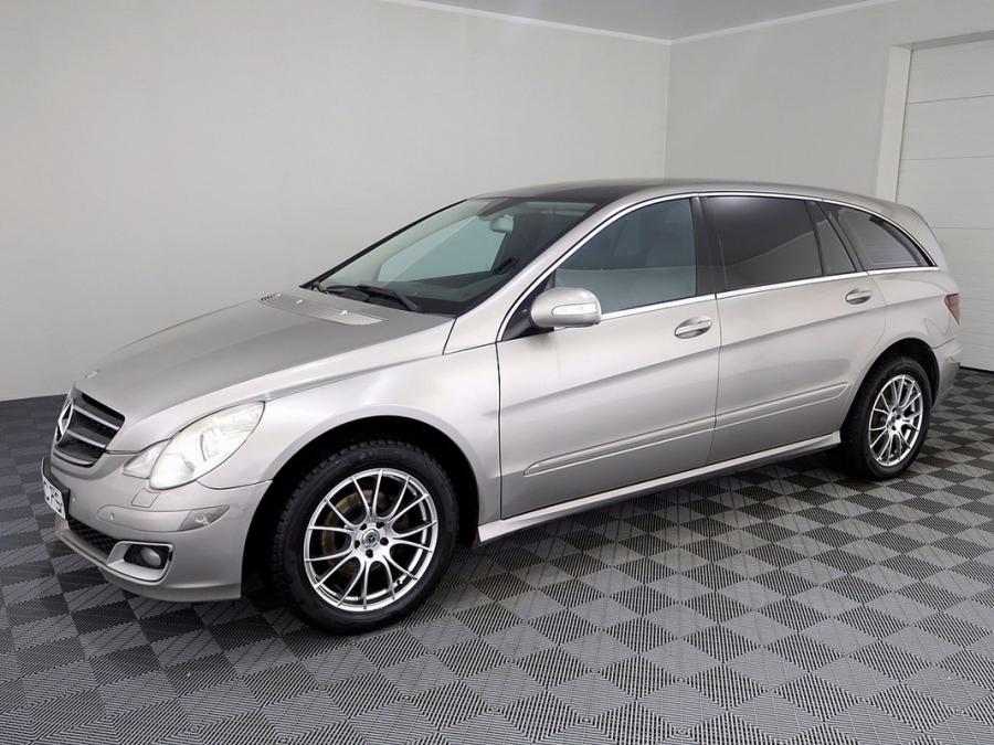 Pelēks Mercedes-Benz R 320 2007 Tallina, ar dzinēja tilpumu 3.00 L un nobraukumu 319 tūkst. km par 2099 €, foto 11 vietnē AUTOMOTO.COM.LV