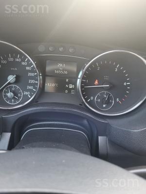 Grey Mercedes-Benz R 320 2008 in Riga, with an engine capacity of 3.00 L and mileage of 0 thousand km for 6500 €, photo 3 on AUTOMOTO.COM.LV