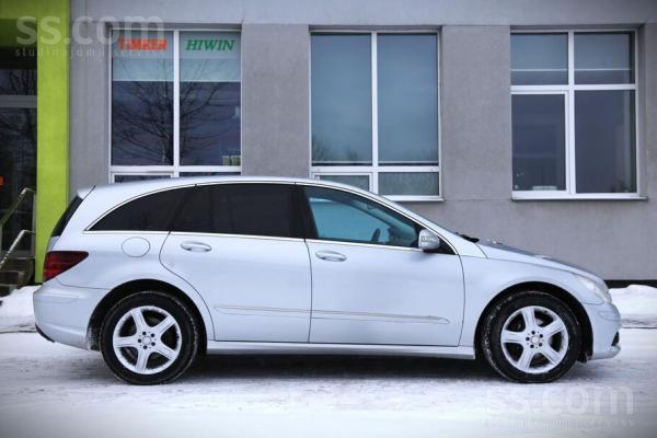 Pelēks Mercedes-Benz R 320 2009 Rīga, ar dzinēja tilpumu 3.00 L un nobraukumu 378 tūkst. km par 3995 €, foto 3 vietnē AUTOMOTO.COM.LV