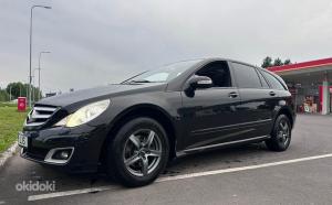 Mercedes-Benz R 320 2006 in Narva, with an engine capacity of 3.00 L and mileage of 310 thousand km for 4900 €, photo 4 on AUTOMOTO.COM.LV
