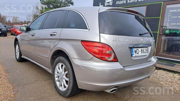 Mercedes-Benz R 320 2006 in Riga, with an engine capacity of 3.00 L and mileage of 403 thousand km for 2900 €, photo 4 on AUTOMOTO.COM.LV