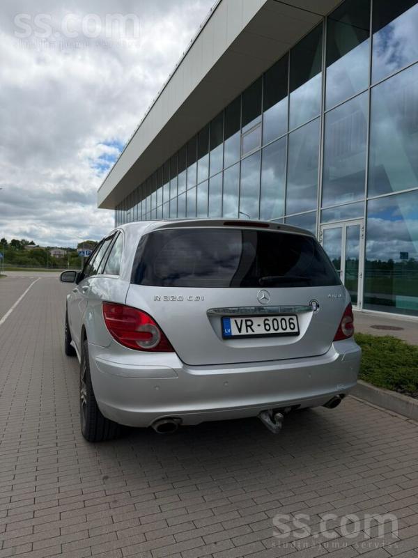 Mercedes-Benz R 320 2006 Rēzekne, ar dzinēja tilpumu 3.00 L un nobraukumu 350 tūkst. km par 4500 €, foto 4 vietnē AUTOMOTO.COM.LV