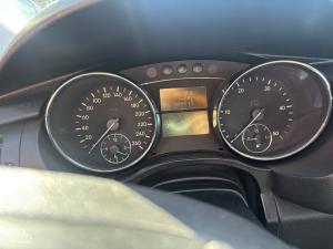 Mercedes-Benz R 320 2006 Kauņa, ar dzinēja tilpumu 3.00 L un nobraukumu 399 tūkst. km par 2200 €, foto 14 vietnē AUTOMOTO.COM.LV