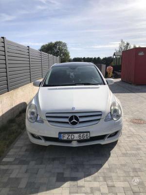 Balts Mercedes-Benz R 320 2008 Viļņa, ar dzinēja tilpumu 3.00 L un nobraukumu 362 tūkst. km par 4200 €, foto  vietnē AUTOMOTO.COM.LV