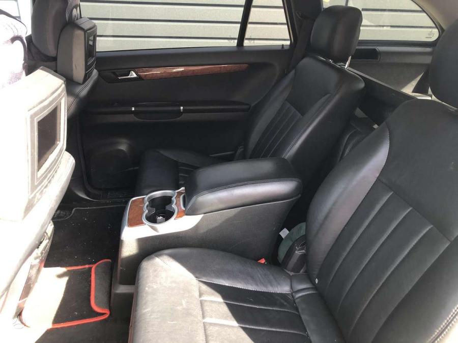 Balts Mercedes-Benz R 320 2008 Viļņa, ar dzinēja tilpumu 3.00 L un nobraukumu 362 tūkst. km par 4200 €, foto 8 vietnē AUTOMOTO.COM.LV