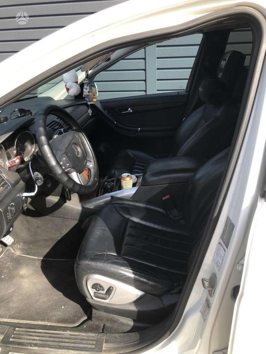 Balts Mercedes-Benz R 320 2008 Viļņa, ar dzinēja tilpumu 3.00 L un nobraukumu 362 tūkst. km par 4200 €, foto 10 vietnē AUTOMOTO.COM.LV