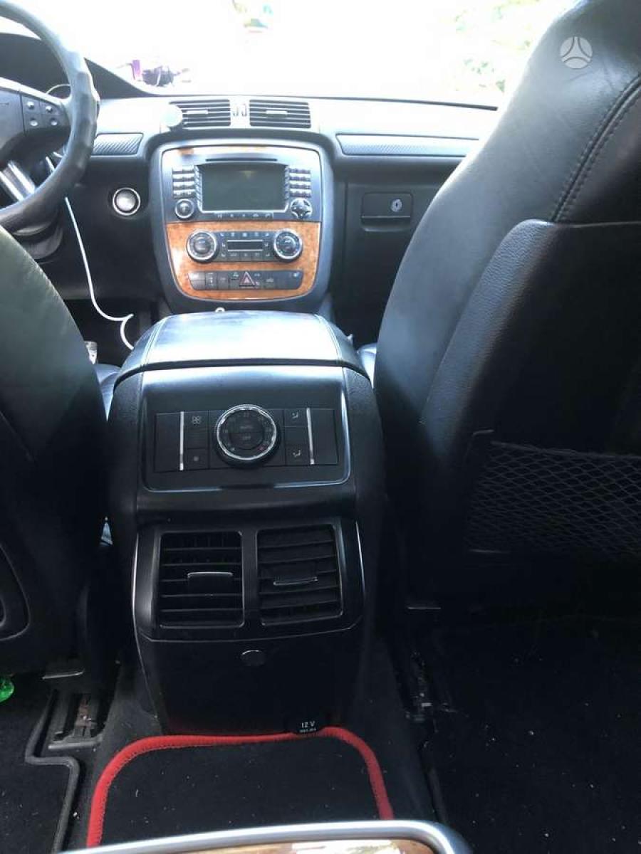 Balts Mercedes-Benz R 320 2008 Viļņa, ar dzinēja tilpumu 3.00 L un nobraukumu 362 tūkst. km par 4200 €, foto 15 vietnē AUTOMOTO.COM.LV