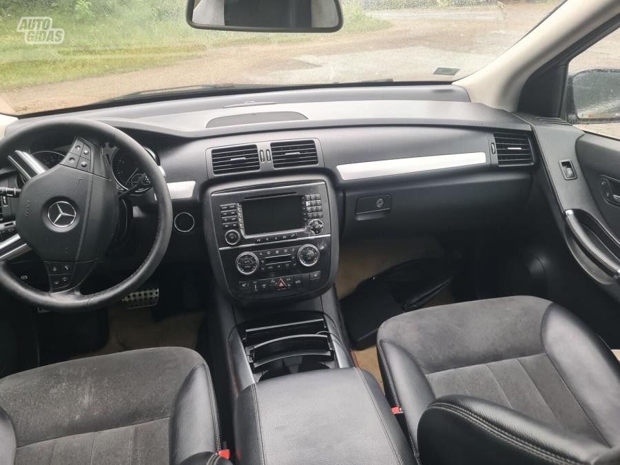 Melns Mercedes-Benz R 350 2007 Klaipėda, ar dzinēja tilpumu 3.50 L un nobraukumu 382 tūkst. km par 2000 €, foto 8 vietnē AUTOMOTO.COM.LV