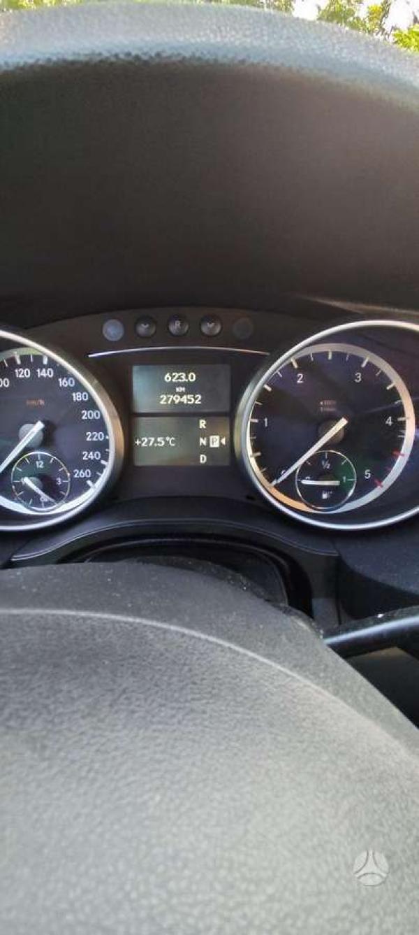 Melns Mercedes-Benz R 350 2012 Telšiai, ar dzinēja tilpumu 2.99 L un nobraukumu 280 tūkst. km par 7000 €, foto 2 vietnē AUTOMOTO.COM.LV