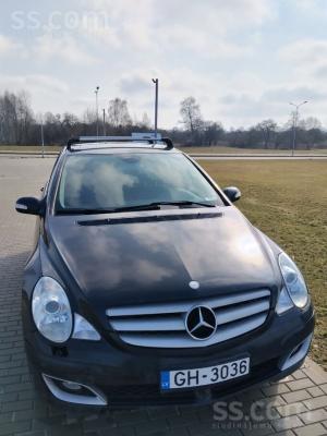 Black Mercedes-Benz R 350 2006 in Riga, with an engine capacity of 3.50 L and mileage of 517 thousand km for 1600 €, photo  on AUTOMOTO.COM.LV