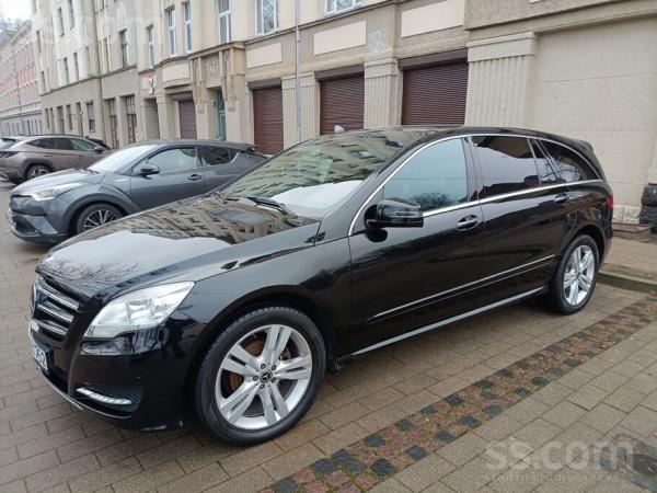Melns Mercedes-Benz R 350 2012 Rīga, ar dzinēja tilpumu 3.00 L un nobraukumu 314 tūkst. km par 9500 €, foto 2 vietnē AUTOMOTO.COM.LV