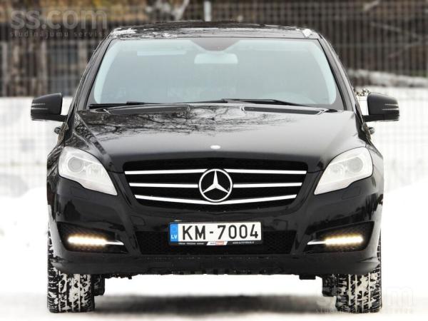 Melns Mercedes-Benz R 350 2012 Rīga, ar dzinēja tilpumu 3.00 L un nobraukumu 334 tūkst. km par 9290 €, foto 3 vietnē AUTOMOTO.COM.LV