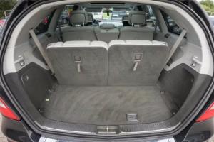 Black Mercedes-Benz R 350 2012 in Liepaja, with an engine capacity of 3.00 L and mileage of 253 thousand km for 13800 €, photo 12 on AUTOMOTO.COM.LV