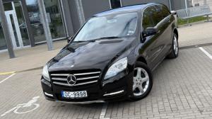 Melns Mercedes-Benz R 350 2012 Rīga, ar dzinēja tilpumu 3.00 L un nobraukumu 250 tūkst. km par 9950 €, foto  vietnē AUTOMOTO.COM.LV