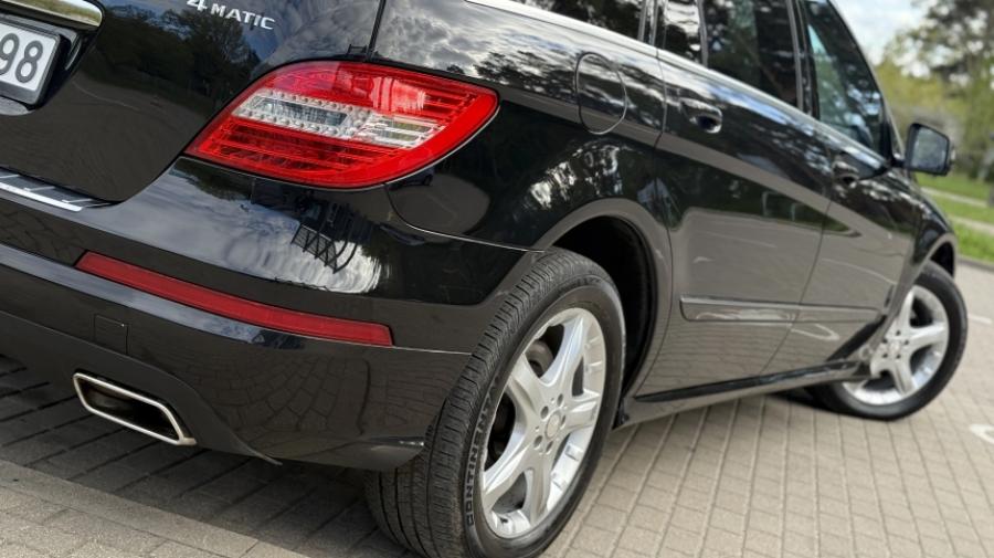 Melns Mercedes-Benz R 350 2012 Rīga, ar dzinēja tilpumu 3.00 L un nobraukumu 250 tūkst. km par 9950 €, foto 12 vietnē AUTOMOTO.COM.LV
