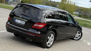 Melns Mercedes-Benz R 350 2012 Rīga, ar dzinēja tilpumu 3.00 L un nobraukumu 250 tūkst. km par 9950 €, foto 13 vietnē AUTOMOTO.COM.LV