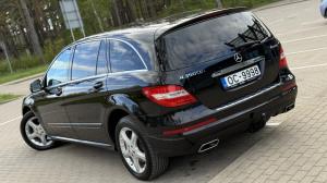 Melns Mercedes-Benz R 350 2012 Rīga, ar dzinēja tilpumu 3.00 L un nobraukumu 250 tūkst. km par 9950 €, foto 28 vietnē AUTOMOTO.COM.LV