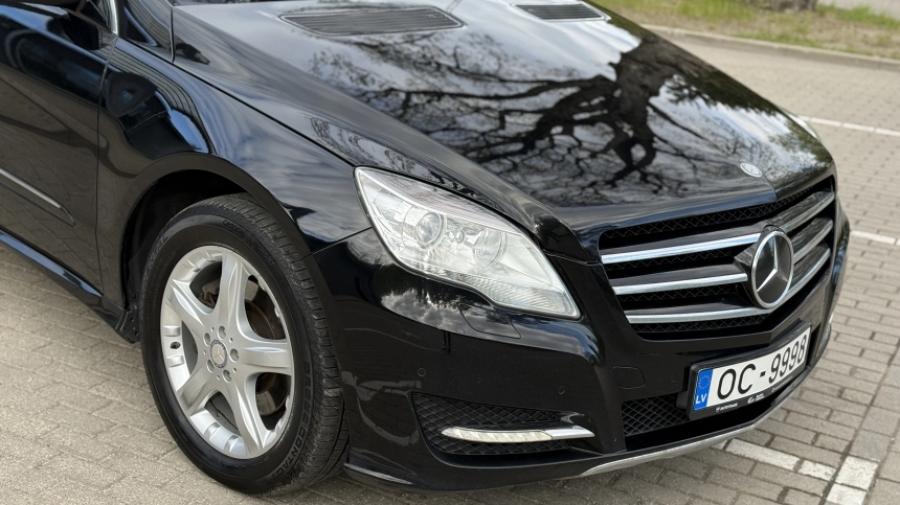 Melns Mercedes-Benz R 350 2012 Rīga, ar dzinēja tilpumu 3.00 L un nobraukumu 250 tūkst. km par 9950 €, foto 33 vietnē AUTOMOTO.COM.LV