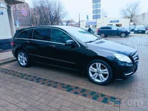 Black Mercedes-Benz R 350 2012 in Riga, with an engine capacity of 3.00 L and mileage of 316 thousand km for 8500 €, photo  on AUTOMOTO.COM.LV