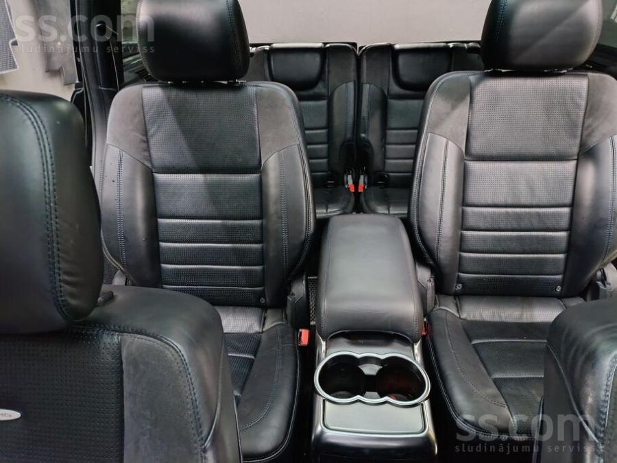 Black Mercedes-Benz R 350 2012 in Riga, with an engine capacity of 3.00 L and mileage of 316 thousand km for 8500 €, photo 14 on AUTOMOTO.COM.LV