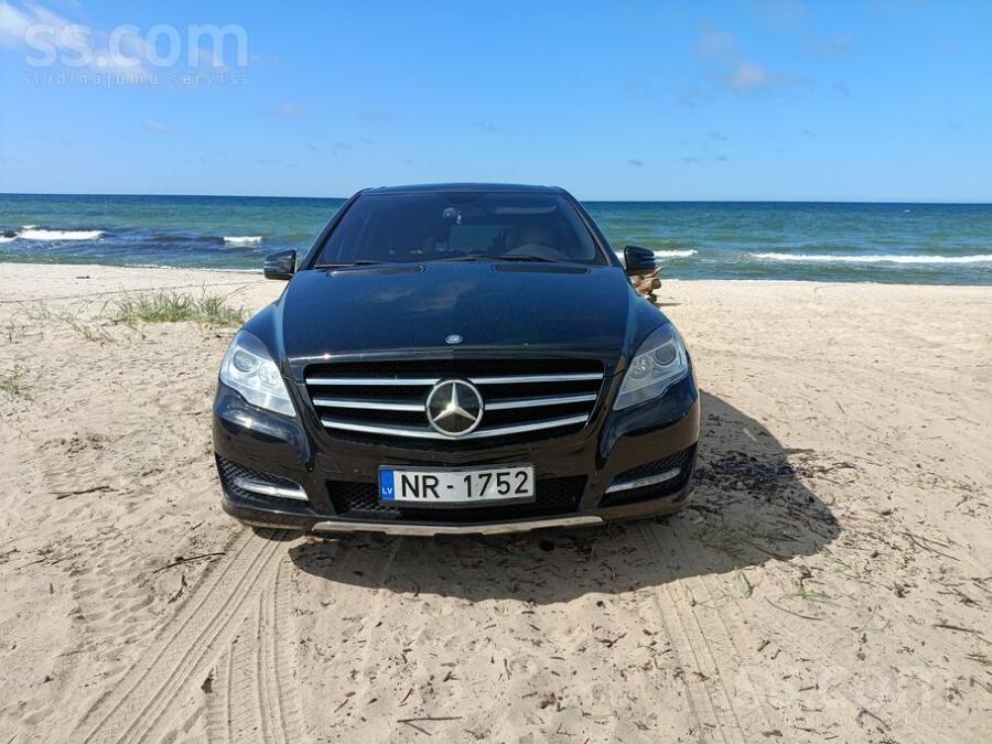 Black Mercedes-Benz R 350 2012 in Riga, with an engine capacity of 3.00 L and mileage of 316 thousand km for 8500 €, photo 20 on AUTOMOTO.COM.LV