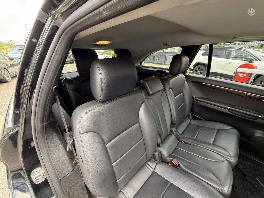 Melns Mercedes-Benz R 350 2012 Viļņa, ar dzinēja tilpumu 2.99 L un nobraukumu 277 tūkst. km par 4200 €, foto 12 vietnē AUTOMOTO.COM.LV
