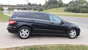 Black Mercedes-Benz R 350 2012 in Kaunas, with an engine capacity of 3.00 L and mileage of 249 thousand km for 10800 €, photo 9 on AUTOMOTO.COM.LV