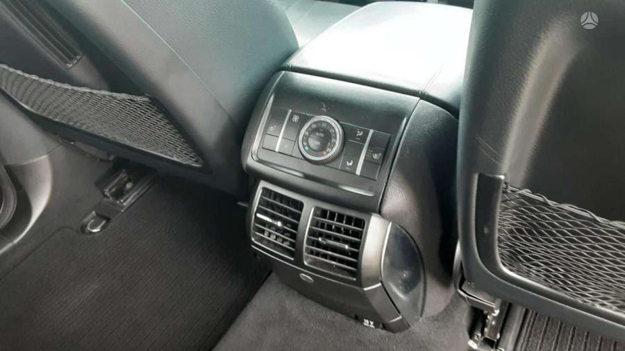 Black Mercedes-Benz R 350 2012 in Kaunas, with an engine capacity of 3.00 L and mileage of 249 thousand km for 10800 €, photo 15 on AUTOMOTO.COM.LV