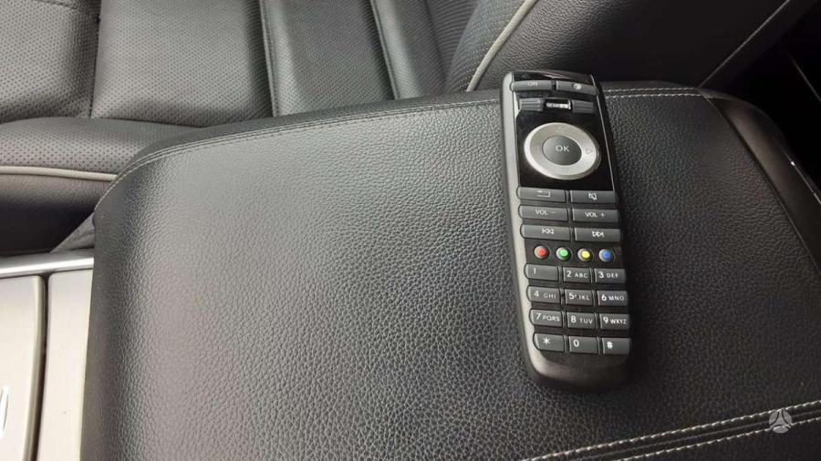 Black Mercedes-Benz R 350 2012 in Kaunas, with an engine capacity of 3.00 L and mileage of 249 thousand km for 10800 €, photo 22 on AUTOMOTO.COM.LV
