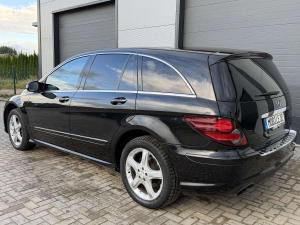 Black Mercedes-Benz R 350 2010 in Vilnius, with an engine capacity of 2.99 L and mileage of 214 thousand km for 2950 €, photo 12 on AUTOMOTO.COM.LV