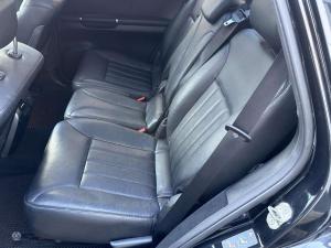 Black Mercedes-Benz R 350 2010 in Vilnius, with an engine capacity of 2.99 L and mileage of 214 thousand km for 2950 €, photo 28 on AUTOMOTO.COM.LV