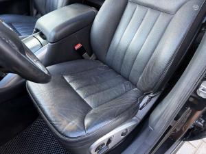 Black Mercedes-Benz R 350 2010 in Vilnius, with an engine capacity of 2.99 L and mileage of 214 thousand km for 2950 €, photo 34 on AUTOMOTO.COM.LV