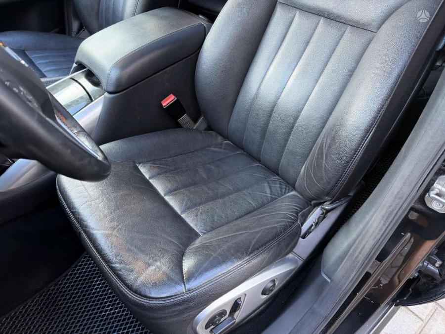 Black Mercedes-Benz R 350 2010 in Vilnius, with an engine capacity of 2.99 L and mileage of 214 thousand km for 2950 €, photo 34 on AUTOMOTO.COM.LV