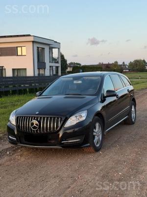 Melns Mercedes-Benz R 350 2012 Rīga, ar dzinēja tilpumu 3.00 L un nobraukumu 152 tūkst. km par 16000 €, foto 3 vietnē AUTOMOTO.COM.LV