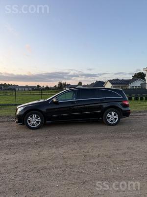 Melns Mercedes-Benz R 350 2012 Rīga, ar dzinēja tilpumu 3.00 L un nobraukumu 152 tūkst. km par 16000 €, foto 4 vietnē AUTOMOTO.COM.LV