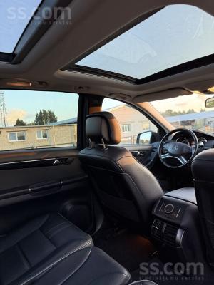 Melns Mercedes-Benz R 350 2012 Rīga, ar dzinēja tilpumu 3.00 L un nobraukumu 152 tūkst. km par 16000 €, foto 6 vietnē AUTOMOTO.COM.LV