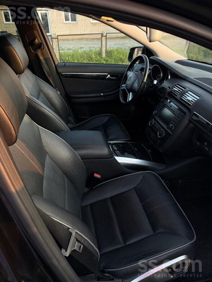 Melns Mercedes-Benz R 350 2012 Rīga, ar dzinēja tilpumu 3.00 L un nobraukumu 152 tūkst. km par 16000 €, foto 13 vietnē AUTOMOTO.COM.LV