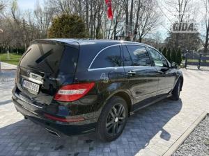 Melns Mercedes-Benz R 350 2013 Šilutė, ar dzinēja tilpumu 3.00 L un nobraukumu 201 tūkst. km par 9999 €, foto 18 vietnē AUTOMOTO.COM.LV