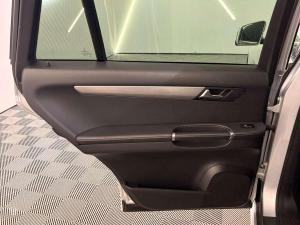 Pelēks Mercedes-Benz R 350 2010 Marijampole, ar dzinēja tilpumu 2.99 L un nobraukumu 186 tūkst. km par 9750 €, foto 20 vietnē AUTOMOTO.COM.LV
