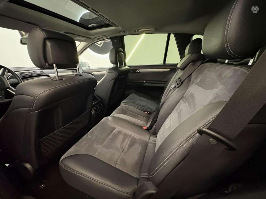 Pelēks Mercedes-Benz R 350 2010 Marijampole, ar dzinēja tilpumu 2.99 L un nobraukumu 186 tūkst. km par 9750 €, foto 24 vietnē AUTOMOTO.COM.LV