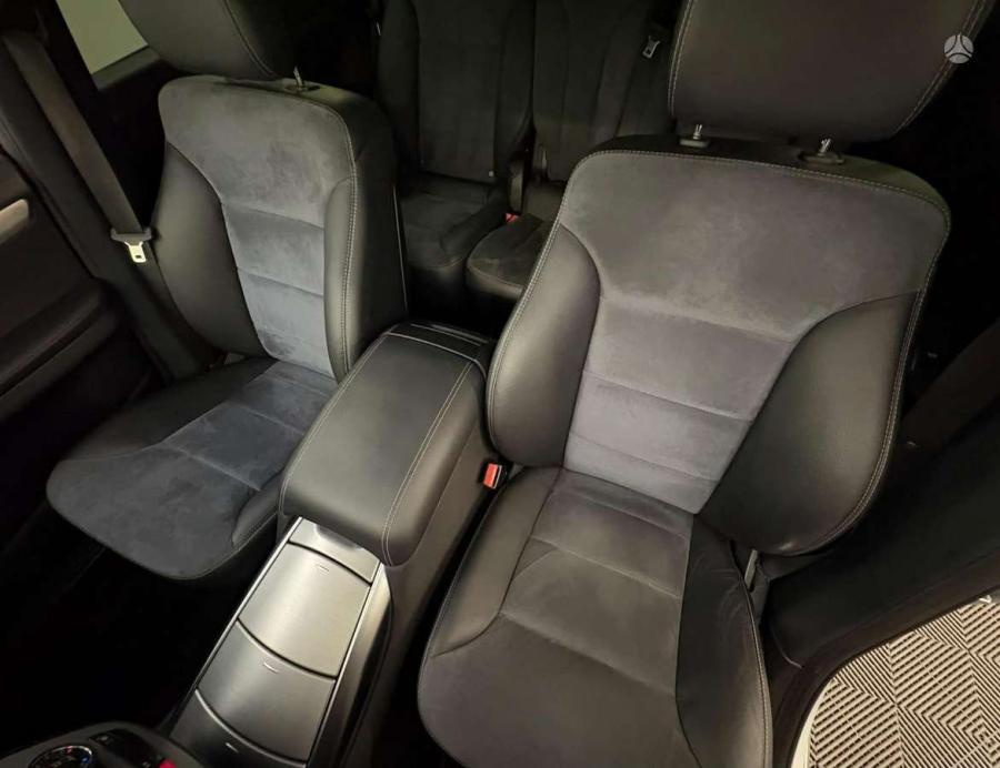 Pelēks Mercedes-Benz R 350 2010 Marijampole, ar dzinēja tilpumu 2.99 L un nobraukumu 186 tūkst. km par 9750 €, foto 27 vietnē AUTOMOTO.COM.LV