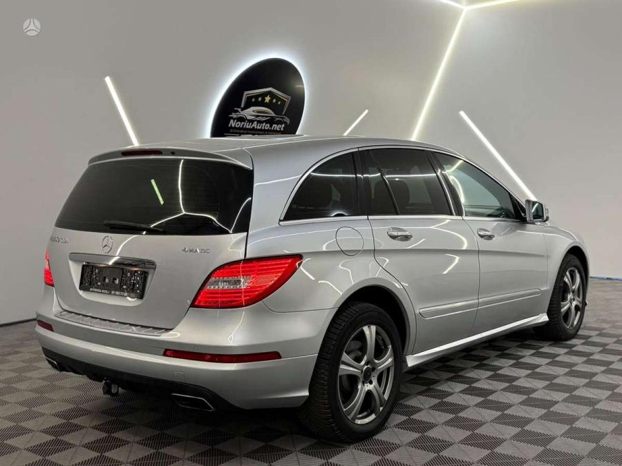 Pelēks Mercedes-Benz R 350 2010 Marijampole, ar dzinēja tilpumu 2.99 L un nobraukumu 186 tūkst. km par 9750 €, foto 30 vietnē AUTOMOTO.COM.LV