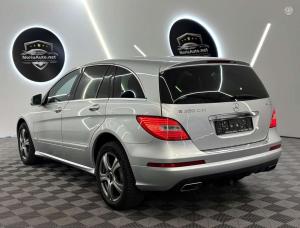 Pelēks Mercedes-Benz R 350 2010 Marijampole, ar dzinēja tilpumu 2.99 L un nobraukumu 186 tūkst. km par 9750 €, foto 33 vietnē AUTOMOTO.COM.LV