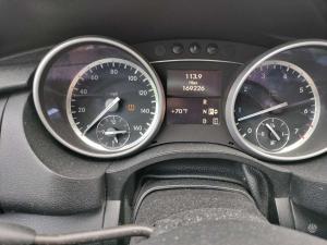 Pelēks Mercedes-Benz R 350 2011 Kauņa, ar dzinēja tilpumu 3.50 L un nobraukumu 270 tūkst. km par 5000 €, foto 14 vietnē AUTOMOTO.COM.LV