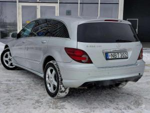 Pelēks Mercedes-Benz R 350 2008 Viļņa, ar dzinēja tilpumu 2.99 L un nobraukumu 397 tūkst. km par 5000 €, foto 4 vietnē AUTOMOTO.COM.LV