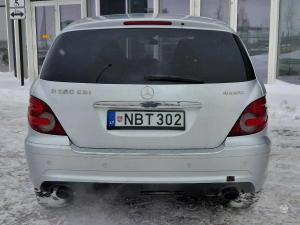 Pelēks Mercedes-Benz R 350 2008 Viļņa, ar dzinēja tilpumu 2.99 L un nobraukumu 397 tūkst. km par 5000 €, foto 5 vietnē AUTOMOTO.COM.LV