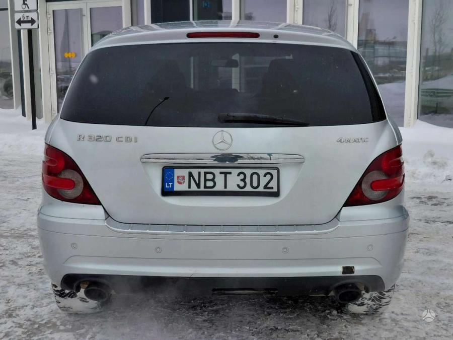 Pelēks Mercedes-Benz R 350 2008 Viļņa, ar dzinēja tilpumu 2.99 L un nobraukumu 397 tūkst. km par 5000 €, foto 5 vietnē AUTOMOTO.COM.LV