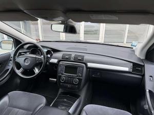 Pelēks Mercedes-Benz R 350 2008 Viļņa, ar dzinēja tilpumu 2.99 L un nobraukumu 397 tūkst. km par 3400 €, foto 11 vietnē AUTOMOTO.COM.LV