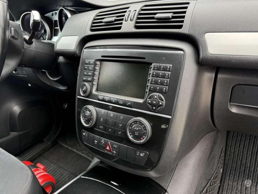 Pelēks Mercedes-Benz R 350 2008 Viļņa, ar dzinēja tilpumu 2.99 L un nobraukumu 397 tūkst. km par 3400 €, foto 13 vietnē AUTOMOTO.COM.LV