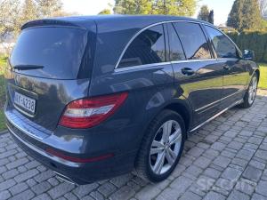 Pelēks Mercedes-Benz R 350 2011 Rīga, ar dzinēja tilpumu 3.00 L un nobraukumu 0 tūkst. km par 7150 €, foto 3 vietnē AUTOMOTO.COM.LV